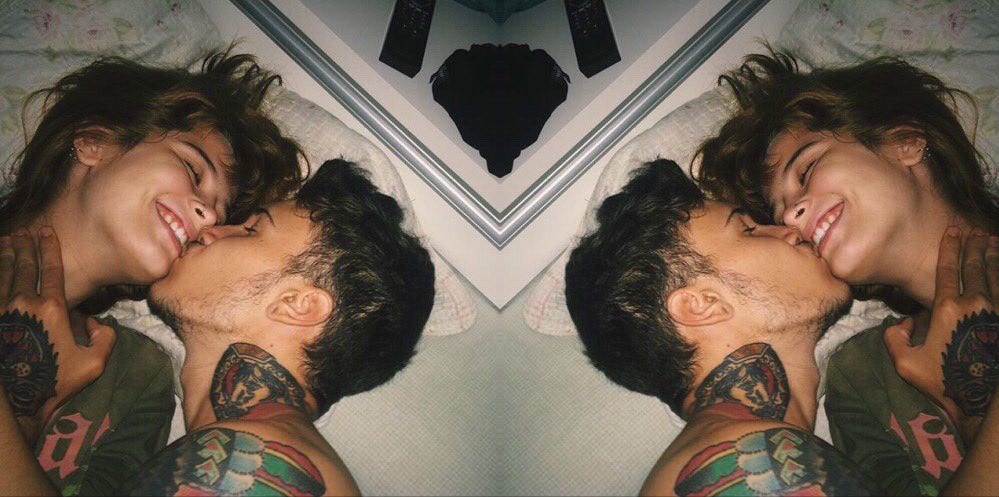 17 Hilariously Embarrassing Kissing Stories Yourtango